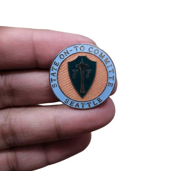 Accessories | Vintage Silver Toned State On To Committee Seattle Pin ...